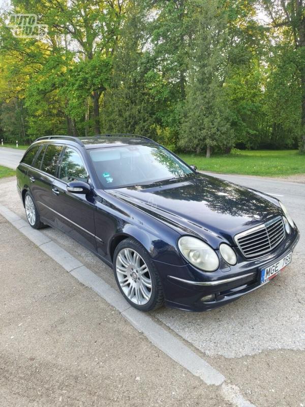 Blue Mercedes-Benz E 320 2004 in Sakiai, with an engine capacity of 3.20 L and mileage of 370 thousand km for 1999 €, photo 5 on AUTOMOTO.COM.LV