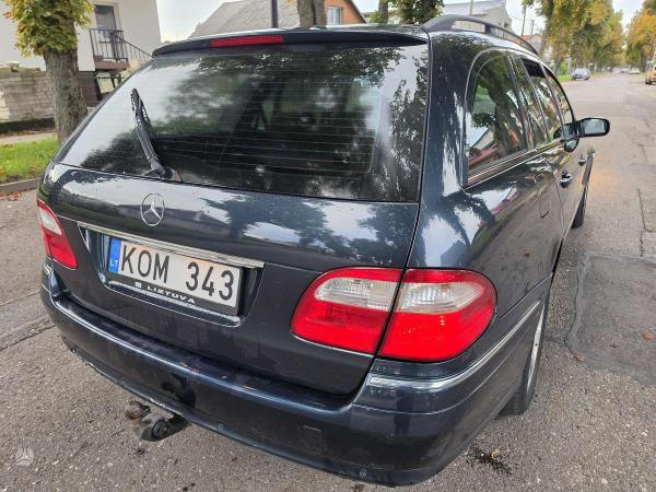 Синий Мерседес Е 320 2004 в Алитус, объемом двигателя 3.20 л и пробегом 331 тыс. км за 1950 €, фото 5 на AUTOMOTO.COM.LV