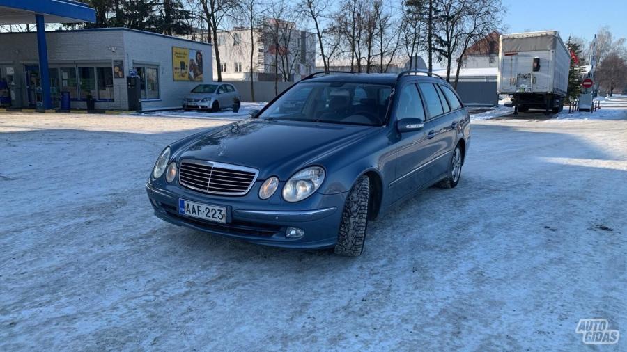 Blue Mercedes-Benz E 320 2005 in Marijampole, with an engine capacity of 3.20 L and mileage of 300 thousand km for 2599 €, photo 1 on AUTOMOTO.COM.LV