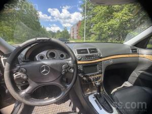 Синий Мерседес Е 320 2005 в Даугавпилс, объемом двигателя 3.00 л и пробегом 377 тыс. км за 2450 €, фото 7 на AUTOMOTO.COM.LV
