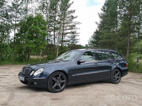 Blue Mercedes-Benz E 320 2005 in Madona, with an engine capacity of 3.20 L and mileage of 418 thousand km for 2500 €, photo 1 on AUTOMOTO.COM.LV