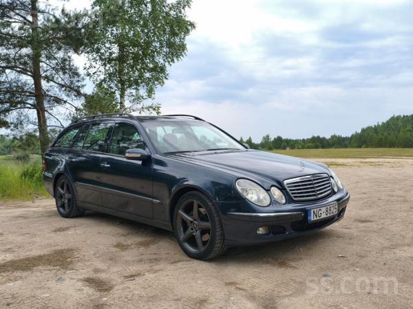 Blue Mercedes-Benz E 320 2005 in Madona, with an engine capacity of 3.20 L and mileage of 418 thousand km for 2500 €, photo 2 on AUTOMOTO.COM.LV
