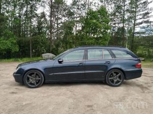 Zils Mercedes-Benz E 320 2005 Madona, ar dzinēja tilpumu 3.20 L un nobraukumu 418 tūkst. km par 2500 €, foto 8 vietnē AUTOMOTO.COM.LV