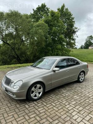 Brown Mercedes-Benz E 320 2004 in Kraslava, with an engine capacity of 3.20 L and mileage of 380 thousand km for 2350 €, photo 3 on AUTOMOTO.COM.LV