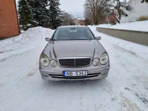 Коричневый Мерседес Е 320 2004 в Екабпилс, объемом двигателя 3.20 л и пробегом 414 тыс. км за 2490 €, фото 4 на AUTOMOTO.COM.LV