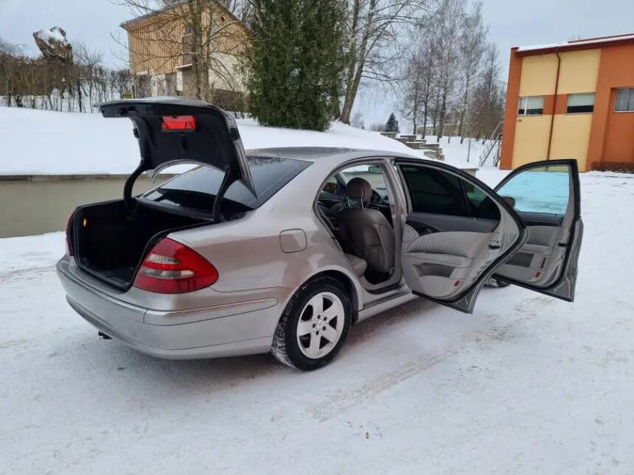 Коричневый Мерседес Е 320 2004 в Екабпилс, объемом двигателя 3.20 л и пробегом 414 тыс. км за 2490 €, фото 20 на AUTOMOTO.COM.LV