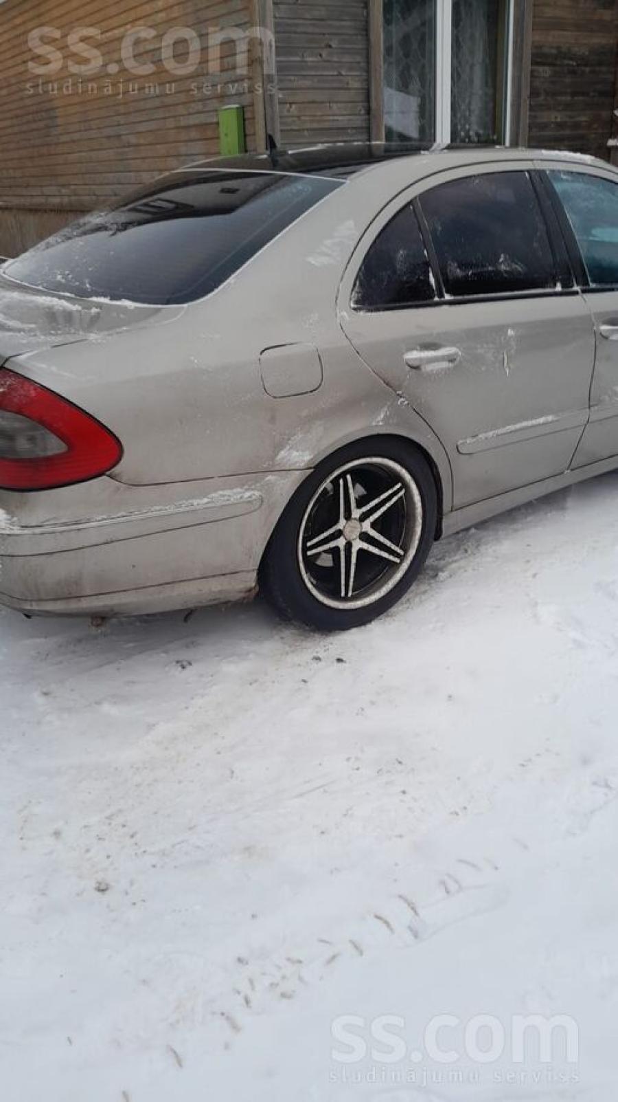 Brūns Mercedes-Benz E 320 2006 Daugavpils, ar dzinēja tilpumu 3.00 L un nobraukumu 0 tūkst. km par 3900 €, foto 2 vietnē AUTOMOTO.COM.LV