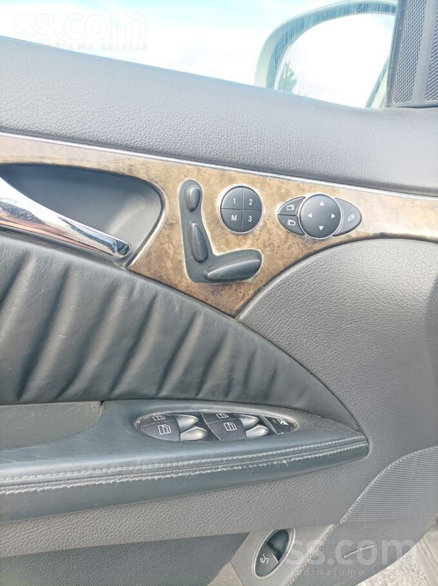 Brūns Mercedes-Benz E 320 2003 Saldus, ar dzinēja tilpumu 3.00 L un nobraukumu 0 tūkst. km par 1700 €, foto 10 vietnē AUTOMOTO.COM.LV