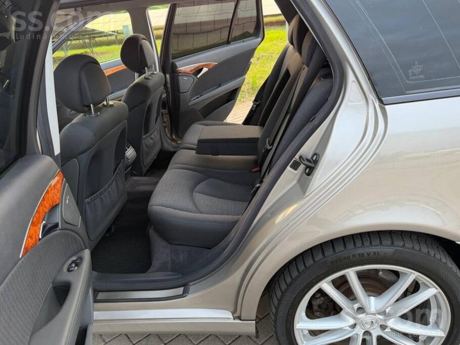 Brūns Mercedes-Benz E 320 2006 Rīga, ar dzinēja tilpumu 3.00 L un nobraukumu 0 tūkst. km par 3950 €, foto 22 vietnē AUTOMOTO.COM.LV