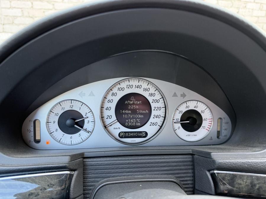 Mercedes-Benz E 320 2004 Šilutė, ar dzinēja tilpumu 3.20 L un nobraukumu 184 tūkst. km par 2700 €, foto 17 vietnē AUTOMOTO.COM.LV