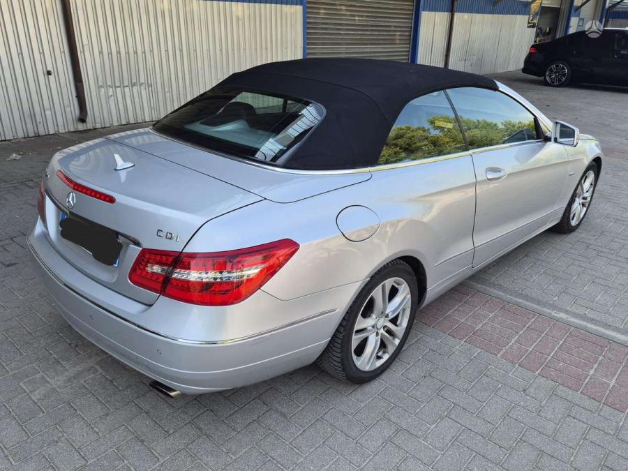 Pelēks Mercedes-Benz E 320 2011 Šilutė, ar dzinēja tilpumu 3.00 L un nobraukumu 258 tūkst. km par 8750 €, foto 6 vietnē AUTOMOTO.COM.LV