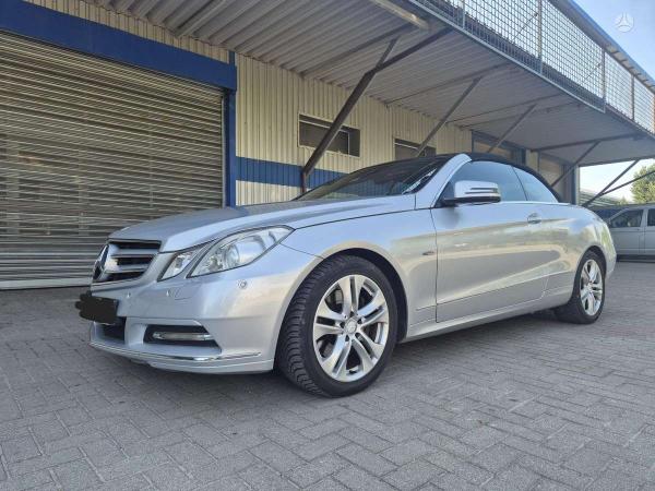 Grey Mercedes-Benz E 320 2011 in Silute, with an engine capacity of 3.00 L and mileage of 263 thousand km for 7999 €, photo 1 on AUTOMOTO.COM.LV
