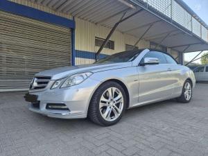 Pelēks Mercedes-Benz E 320 2011 Šilutė, ar dzinēja tilpumu 3.00 L un nobraukumu 263 tūkst. km par 7999 €, foto  vietnē AUTOMOTO.COM.LV