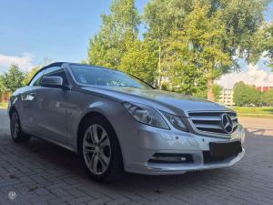 Grey Mercedes-Benz E 320 2011 in Silute, with an engine capacity of 3.00 L and mileage of 263 thousand km for 7999 €, photo 5 on AUTOMOTO.COM.LV