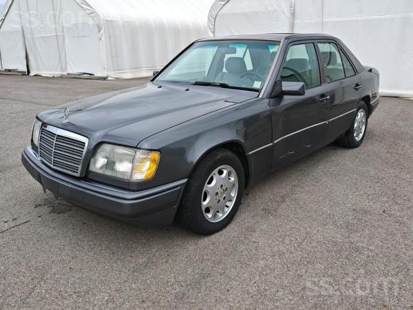 Pelēks Mercedes-Benz E 320 1995 Jelgava, ar dzinēja tilpumu 3.20 L un nobraukumu 167 tūkst. km par 5900 €, foto 2 vietnē AUTOMOTO.COM.LV