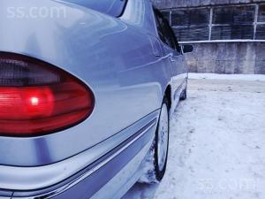 Pelēks Mercedes-Benz E 320 2001 Rīga, ar dzinēja tilpumu 3.20 L un nobraukumu 395 tūkst. km par 1950 €, foto 9 vietnē AUTOMOTO.COM.LV