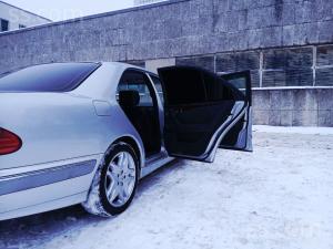 Pelēks Mercedes-Benz E 320 2001 Rīga, ar dzinēja tilpumu 3.20 L un nobraukumu 395 tūkst. km par 1950 €, foto 11 vietnē AUTOMOTO.COM.LV