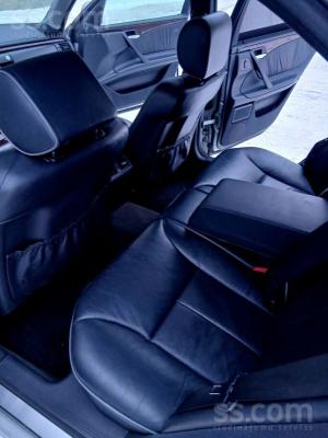 Pelēks Mercedes-Benz E 320 2001 Rīga, ar dzinēja tilpumu 3.20 L un nobraukumu 395 tūkst. km par 1950 €, foto 14 vietnē AUTOMOTO.COM.LV
