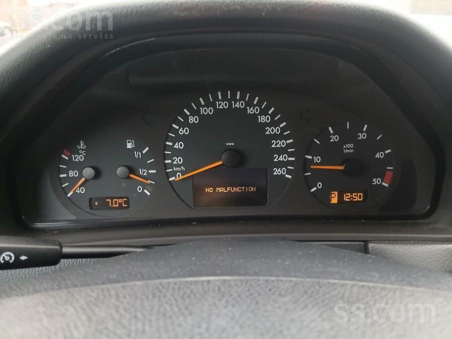 Pelēks Mercedes-Benz E 320 2001 Rīga, ar dzinēja tilpumu 3.20 L un nobraukumu 395 tūkst. km par 1950 €, foto 20 vietnē AUTOMOTO.COM.LV