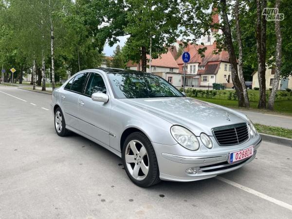 Серый Мерседес Е 320 2002 в Вильнюс, объемом двигателя 3.20 л и пробегом 367 тыс. км за 3200 €, фото 1 на AUTOMOTO.COM.LV