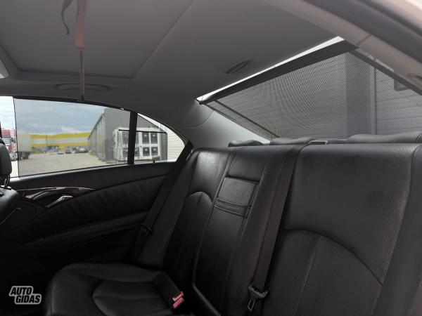 Pelēks Mercedes-Benz E 320 2002 Viļņa, ar dzinēja tilpumu 3.20 L un nobraukumu 367 tūkst. km par 3200 €, foto 10 vietnē AUTOMOTO.COM.LV