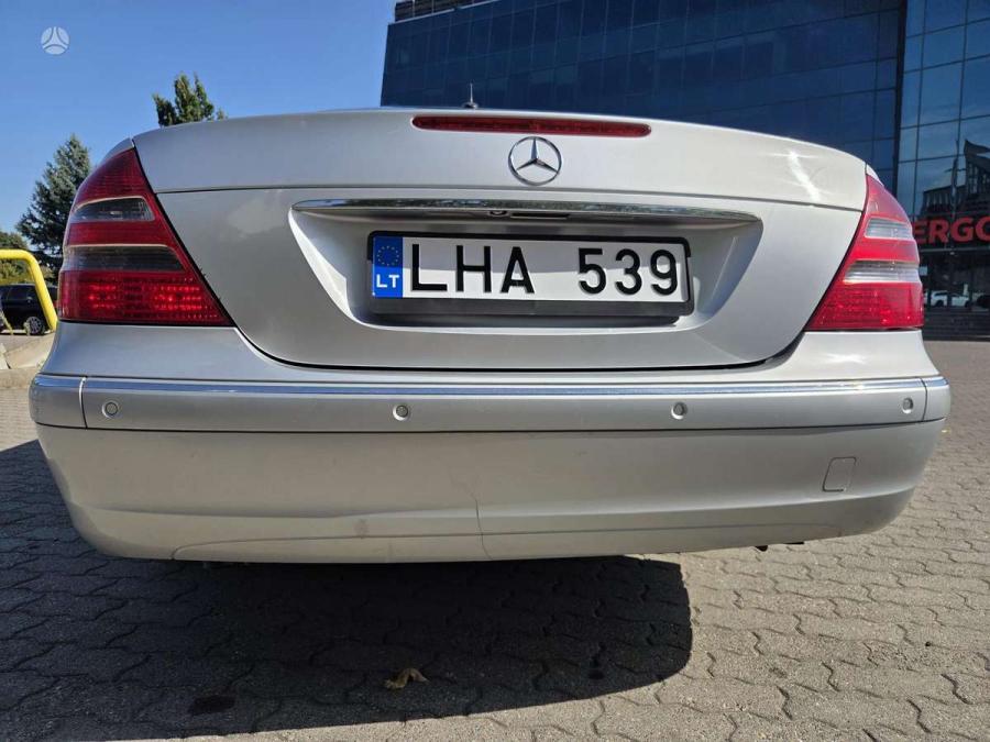 Серый Мерседес Е 320 2002 в Алитус, объемом двигателя 3.20 л и пробегом 273 тыс. км за 2800 €, фото 11 на AUTOMOTO.COM.LV