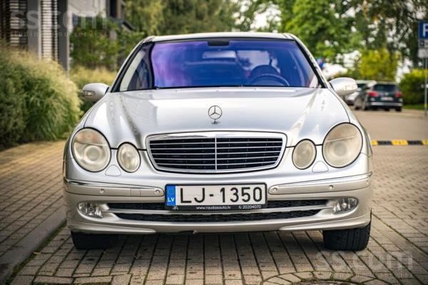 Grey Mercedes-Benz E 320 2003 in Riga, with an engine capacity of 3.20 L and mileage of 0 thousand km for 1490 €, photo 2 on AUTOMOTO.COM.LV