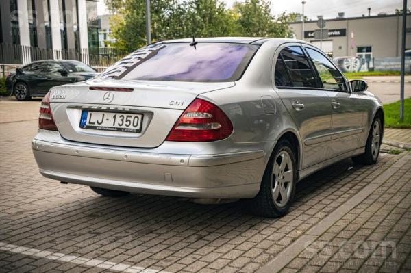 Grey Mercedes-Benz E 320 2003 in Riga, with an engine capacity of 3.20 L and mileage of 0 thousand km for 1490 €, photo 4 on AUTOMOTO.COM.LV