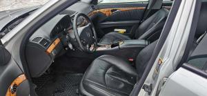 Pelēks Mercedes-Benz E 320 2003 Kauņa, ar dzinēja tilpumu 3.20 L un nobraukumu 340 tūkst. km par 2350 €, foto 7 vietnē AUTOMOTO.COM.LV