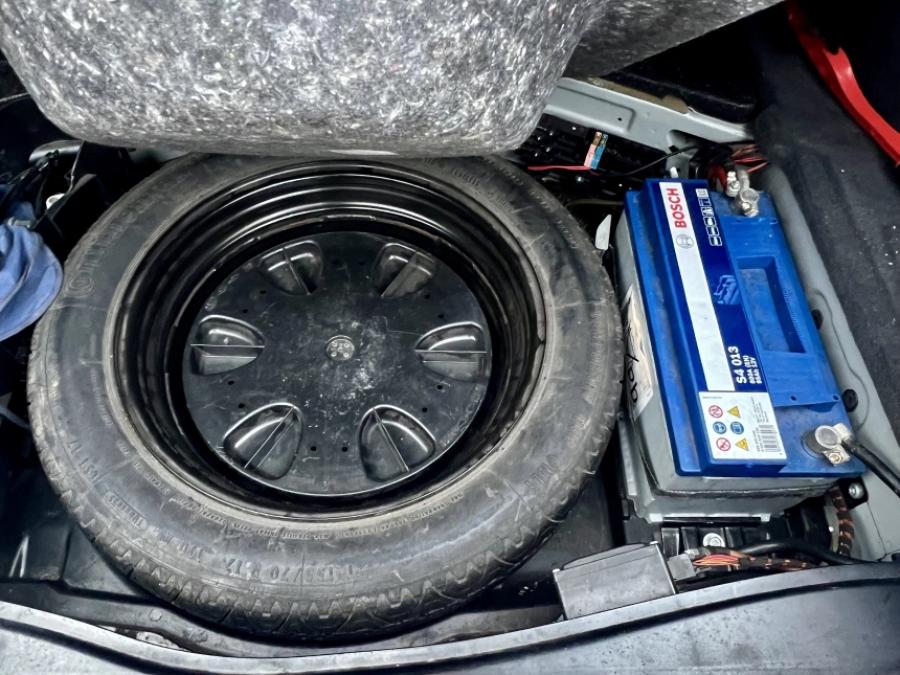 Pelēks Mercedes-Benz E 320 2003 Rīga, ar dzinēja tilpumu 3.20 L un nobraukumu 295 tūkst. km par 3300 €, foto 11 vietnē AUTOMOTO.COM.LV