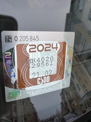 Pelēks Mercedes-Benz E 320 2003 Rīga, ar dzinēja tilpumu 3.20 L un nobraukumu 295 tūkst. km par 3300 €, foto 18 vietnē AUTOMOTO.COM.LV