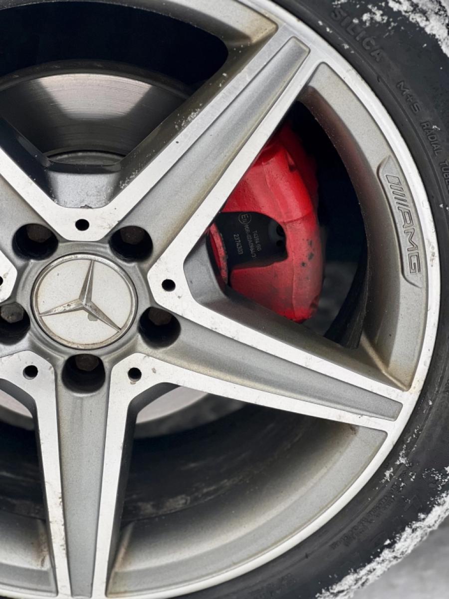 Pelēks Mercedes-Benz E 320 2003 Rīga, ar dzinēja tilpumu 3.20 L un nobraukumu 295 tūkst. km par 3300 €, foto 21 vietnē AUTOMOTO.COM.LV