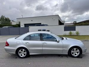 Pelēks Mercedes-Benz E 320 2003 Viļņa, ar dzinēja tilpumu 3.22 L un nobraukumu 230 tūkst. km par 3400 €, foto 10 vietnē AUTOMOTO.COM.LV