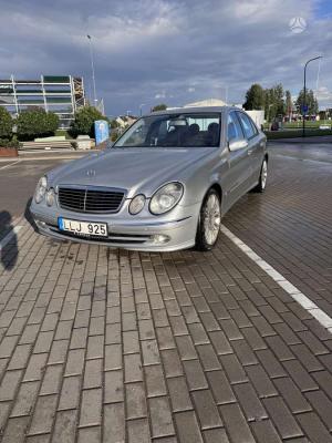 Pelēks Mercedes-Benz E 320 2003 Kauņa, ar dzinēja tilpumu 3.22 L un nobraukumu 510 tūkst. km par 3100 €, foto  vietnē AUTOMOTO.COM.LV