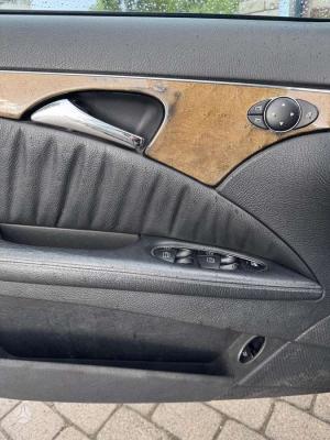 Pelēks Mercedes-Benz E 320 2003 Kauņa, ar dzinēja tilpumu 3.22 L un nobraukumu 510 tūkst. km par 3100 €, foto 11 vietnē AUTOMOTO.COM.LV