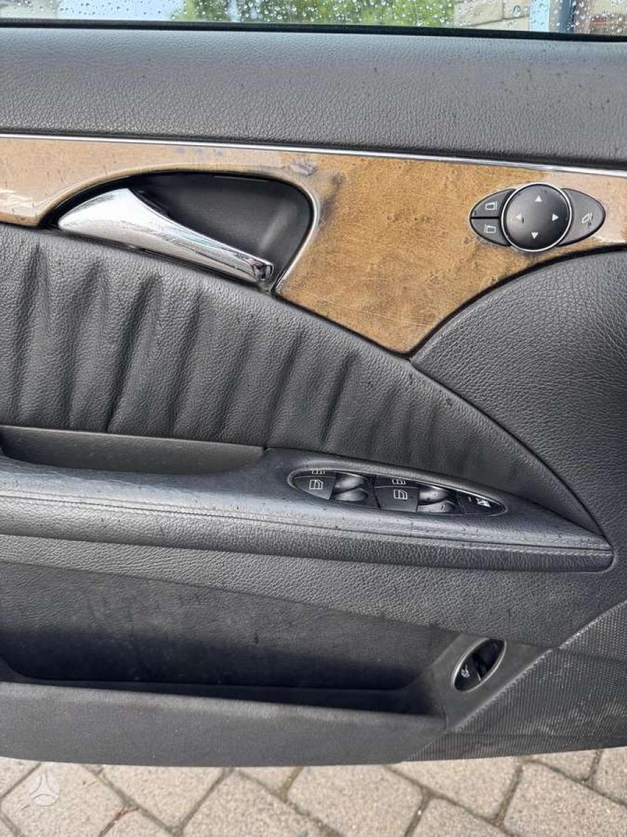 Pelēks Mercedes-Benz E 320 2003 Kauņa, ar dzinēja tilpumu 3.22 L un nobraukumu 510 tūkst. km par 3100 €, foto 11 vietnē AUTOMOTO.COM.LV