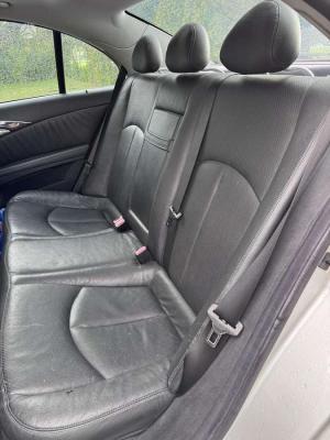 Pelēks Mercedes-Benz E 320 2003 Kauņa, ar dzinēja tilpumu 3.22 L un nobraukumu 510 tūkst. km par 3100 €, foto 13 vietnē AUTOMOTO.COM.LV