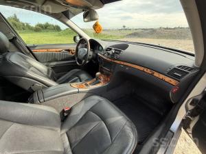 Pelēks Mercedes-Benz E 320 2003 Rīga, ar dzinēja tilpumu 3.20 L un nobraukumu 348 tūkst. km par 2000 €, foto 7 vietnē AUTOMOTO.COM.LV