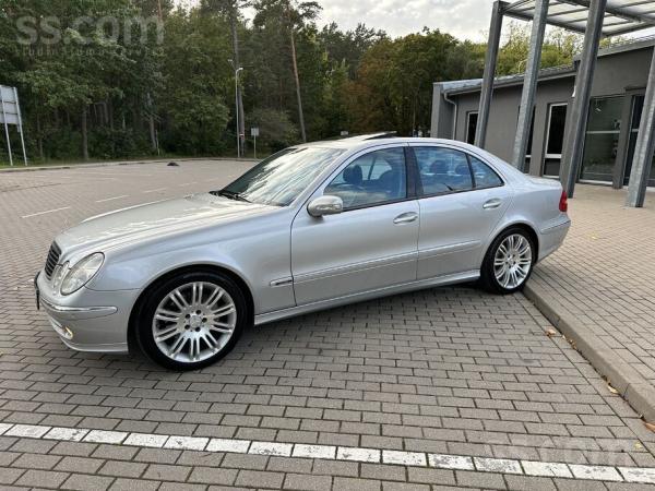 Pelēks Mercedes-Benz E 320 2003 Rīga, ar dzinēja tilpumu 3.00 L un nobraukumu 355 tūkst. km par 5600 €, foto 4 vietnē AUTOMOTO.COM.LV