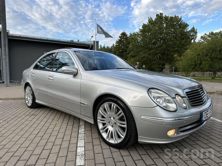 Grey Mercedes-Benz E 320 2003 in Riga, with an engine capacity of 3.00 L and mileage of 355 thousand km for 5600 €, photo 10 on AUTOMOTO.COM.LV