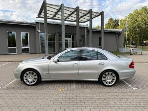 Grey Mercedes-Benz E 320 2003 in Riga, with an engine capacity of 3.00 L and mileage of 355 thousand km for 5600 €, photo 20 on AUTOMOTO.COM.LV