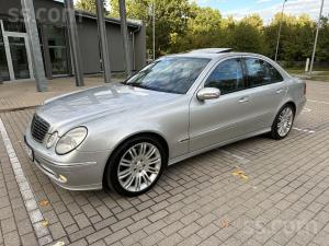 Grey Mercedes-Benz E 320 2003 in Riga, with an engine capacity of 3.00 L and mileage of 355 thousand km for 5600 €, photo 22 on AUTOMOTO.COM.LV