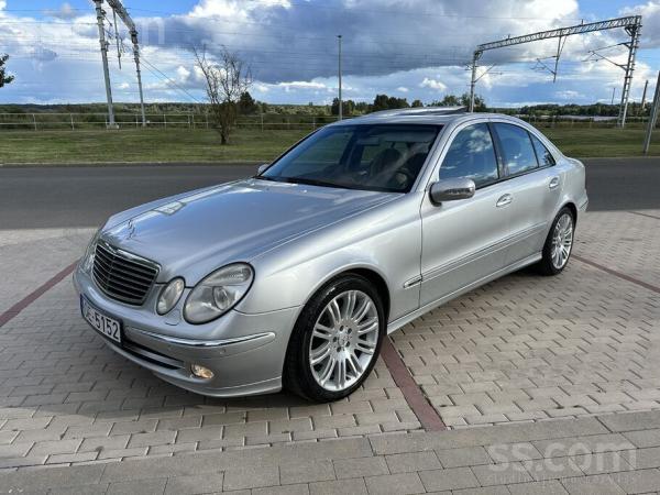 Pelēks Mercedes-Benz E 320 2003 Rīga, ar dzinēja tilpumu 3.00 L un nobraukumu 355 tūkst. km par 5100 €, foto 3 vietnē AUTOMOTO.COM.LV