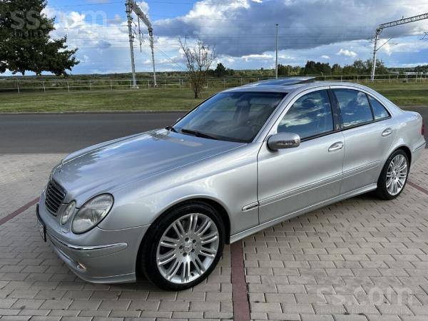 Pelēks Mercedes-Benz E 320 2003 Rīga, ar dzinēja tilpumu 3.00 L un nobraukumu 355 tūkst. km par 5100 €, foto 5 vietnē AUTOMOTO.COM.LV