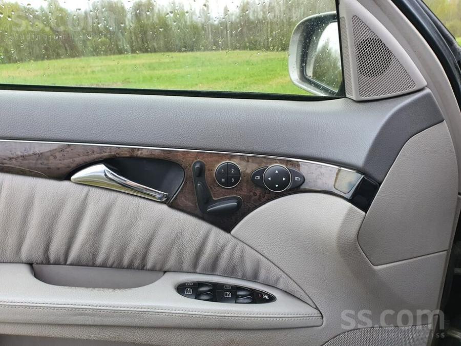 Pelēks Mercedes-Benz E 320 2004 Preiļi, ar dzinēja tilpumu 3.20 L un nobraukumu 290 tūkst. km par 1600 €, foto 8 vietnē AUTOMOTO.COM.LV