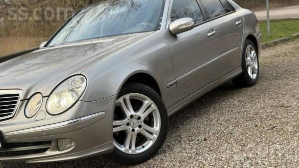 Grey Mercedes-Benz E 320 2004 in Jurmala, with an engine capacity of 3.20 L and mileage of 0 thousand km for 4950 €, photo 3 on AUTOMOTO.COM.LV