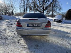 Grey Mercedes-Benz E 320 2004 in Vilnius, with an engine capacity of 3.20 L and mileage of 354 thousand km for 2250 €, photo 6 on AUTOMOTO.COM.LV