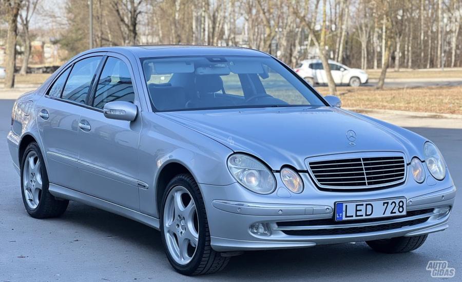 Pelēks Mercedes-Benz E 320 2004 Kauņa, ar dzinēja tilpumu 3.20 L un nobraukumu 277 tūkst. km par 2450 €, foto 4 vietnē AUTOMOTO.COM.LV