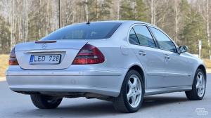 Pelēks Mercedes-Benz E 320 2004 Kauņa, ar dzinēja tilpumu 3.20 L un nobraukumu 277 tūkst. km par 2450 €, foto 6 vietnē AUTOMOTO.COM.LV