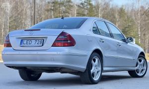 Pelēks Mercedes-Benz E 320 2004 Kauņa, ar dzinēja tilpumu 3.20 L un nobraukumu 277 tūkst. km par 2450 €, foto 7 vietnē AUTOMOTO.COM.LV